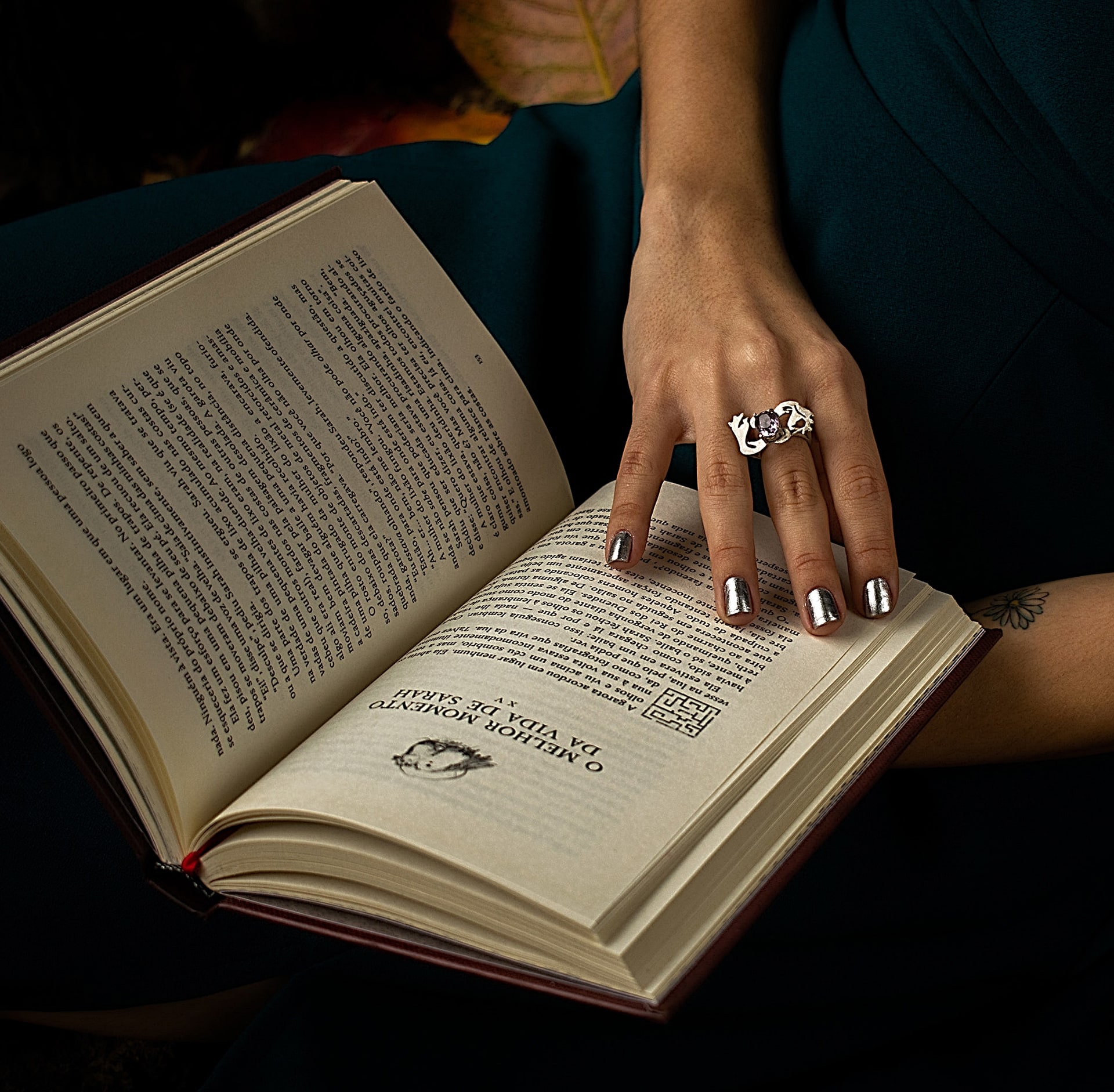 Femme fatale characters in literature of all times - {{" CARTA STRACCIA "}}